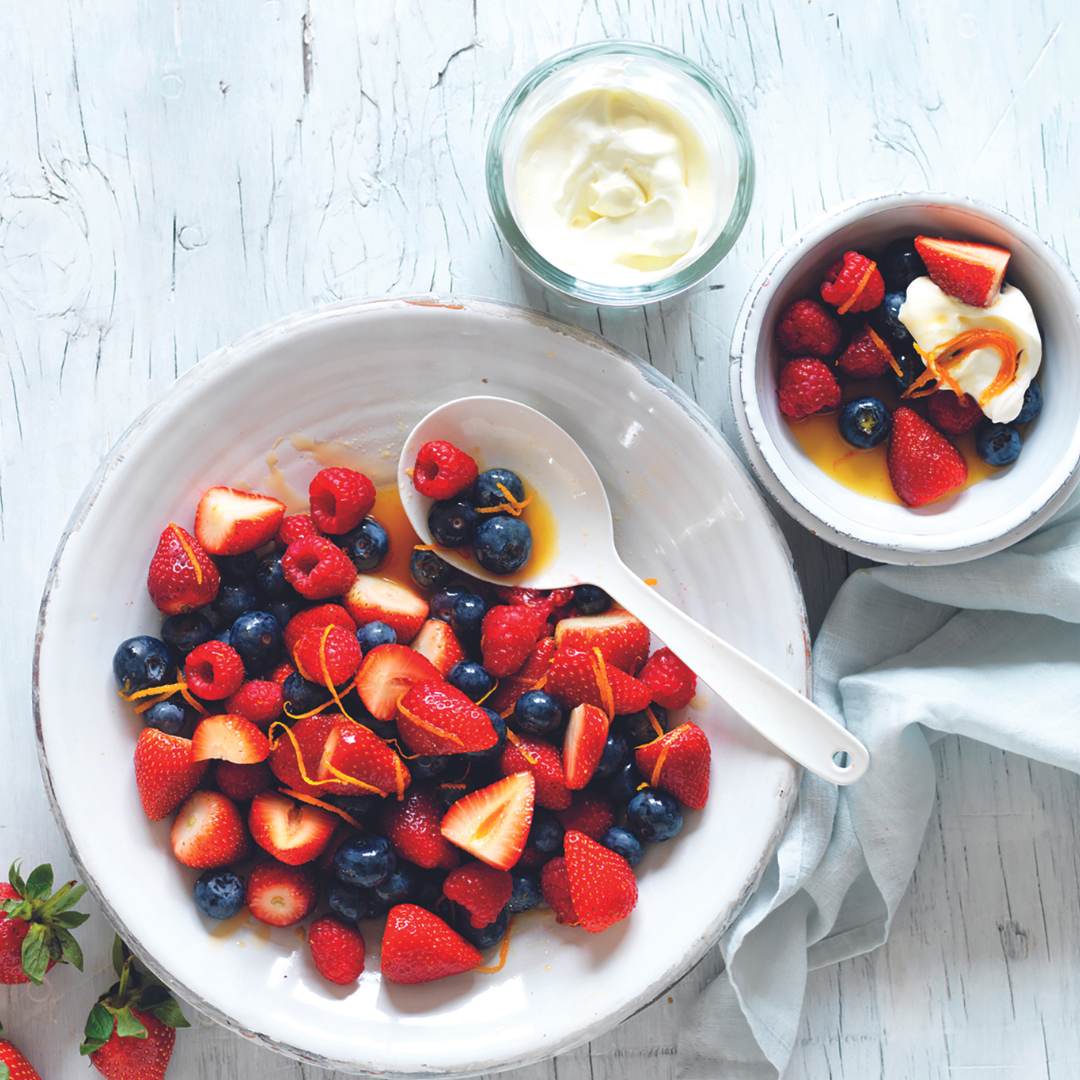 FRESH BERRIES IN ORANGE & MAPLE SYRUP